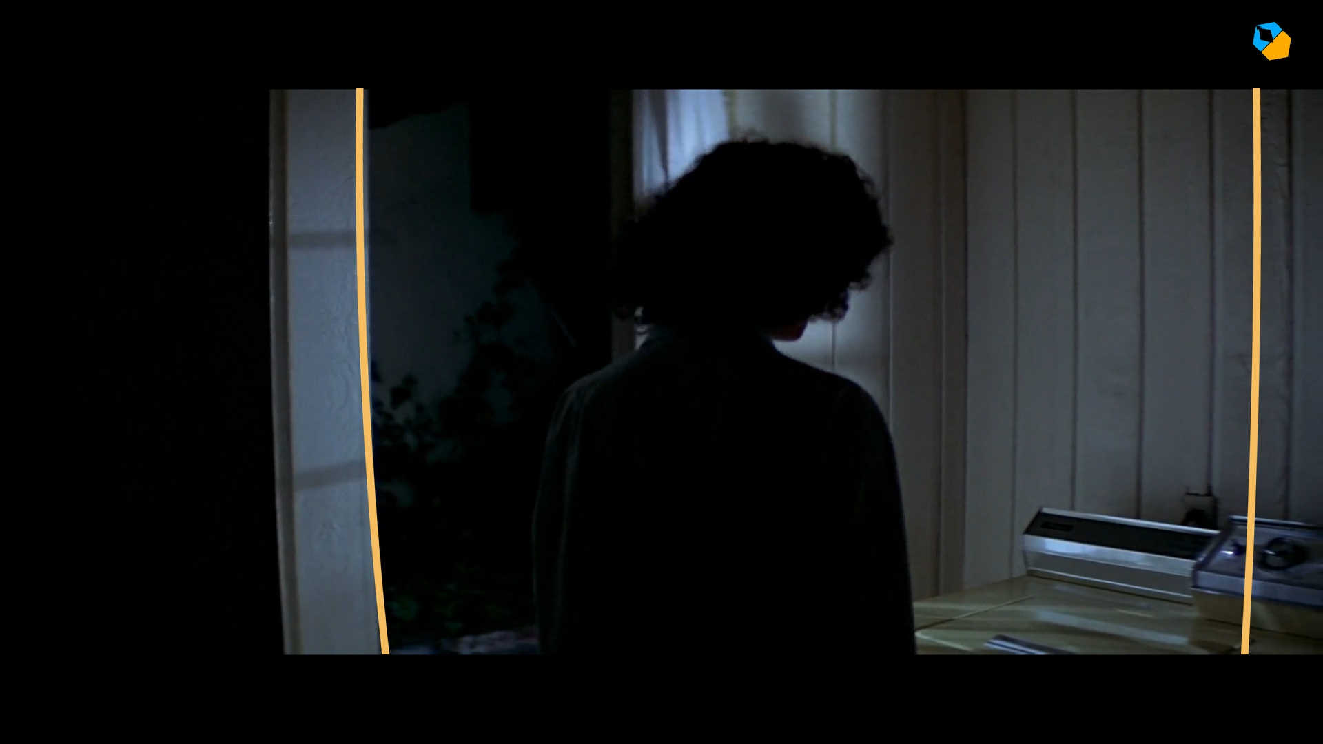 How Anamorphic Lenses made Halloween Scary